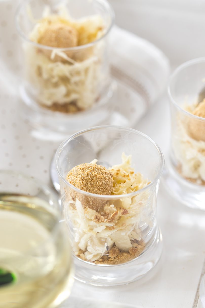 Verrines apéritives au foie gras, deux choux et poudre de bretzel | Un ...